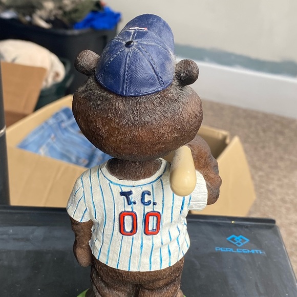 Accents | Vintage 200 Tc Bear Minnesota Twins Mascot Bobblehead Global ...
